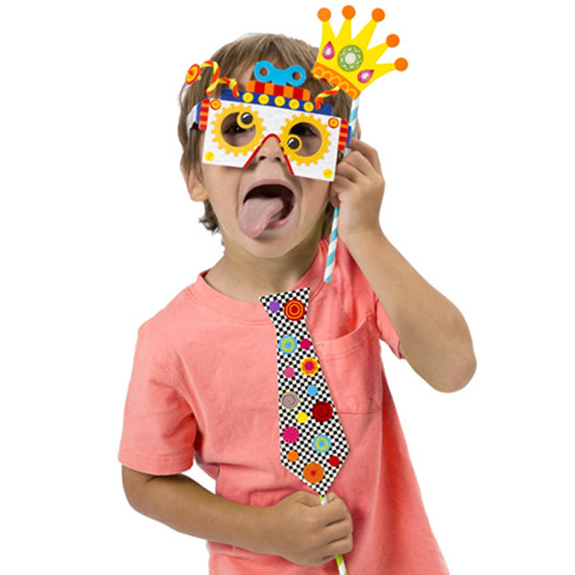 Silly Me Photo Booth - - Fat Brain Toys