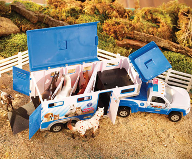 Stablemates Animal Rescue Truck & Trailer with Lights and Sound