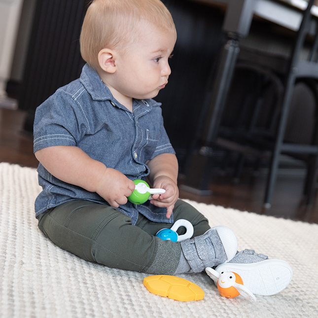 Dizzy Bees - - Fat Brain Toys