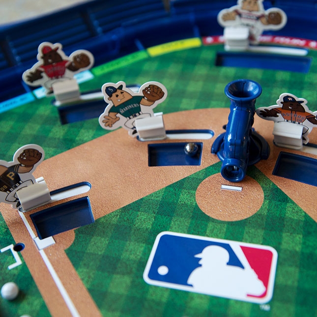 MLB Slammin' Sluggers Baseball Game