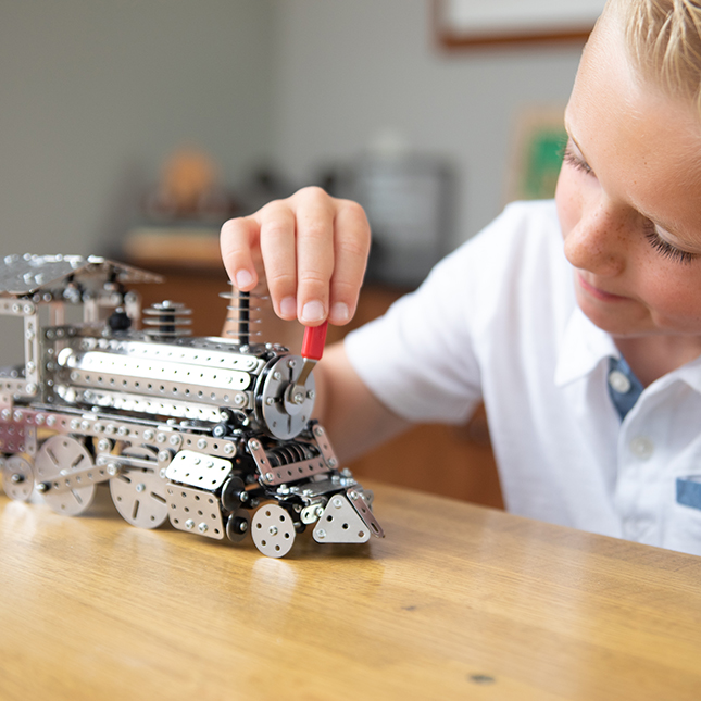 Real Engineering/Real Construction: Train Engine - - Fat Brain Toys