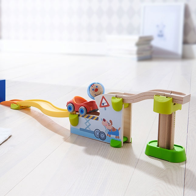 Ball Track Kullerbu - Jump into the Car - - Fat Brain Toys