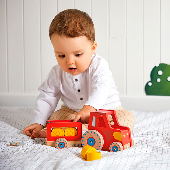 Farm Pull Along Tractor - Best Baby Toys & Gifts for Ages 1 to 4