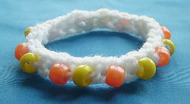 Klutz - Fancy Friendship Bracelets - - Fat Brain Toys