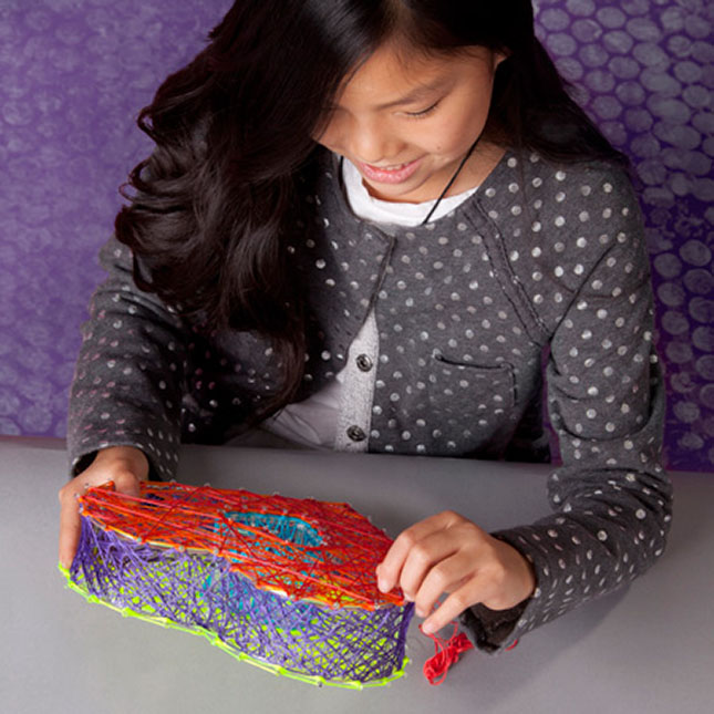 Craft-tastic - 3D String Art - - Fat Brain Toys