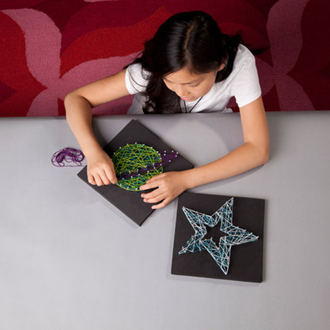 Craft-tastic - String Art Kit II - - Fat Brain Toys
