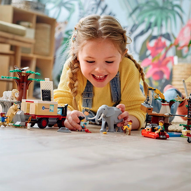 LEGO City Wildlife - Wildlife Rescue Camp - - Fat Brain Toys