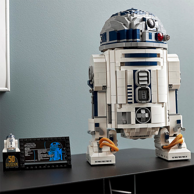 LEGO Star Wars - R2-D2™ - - Fat Brain Toys