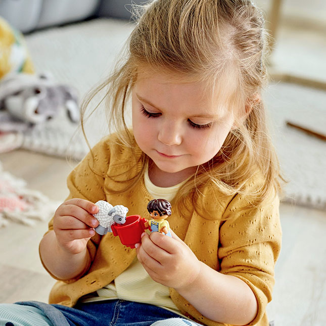 LEGO DUPLO Town - Barn, Tractor & Farm Animal Care - - Farm Toys