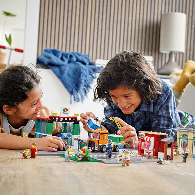 LEGO City - Town Center - - Fat Brain Toys