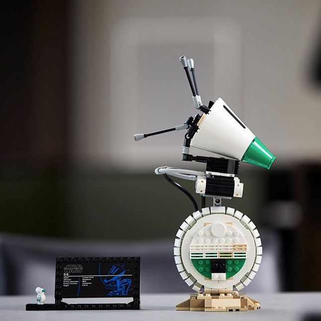 LEGO Star Wars - D-O - - Fat Brain Toys