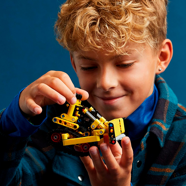 LEGO Technic - Heavy-Duty Bulldozer - Best for Ages 7 to 11