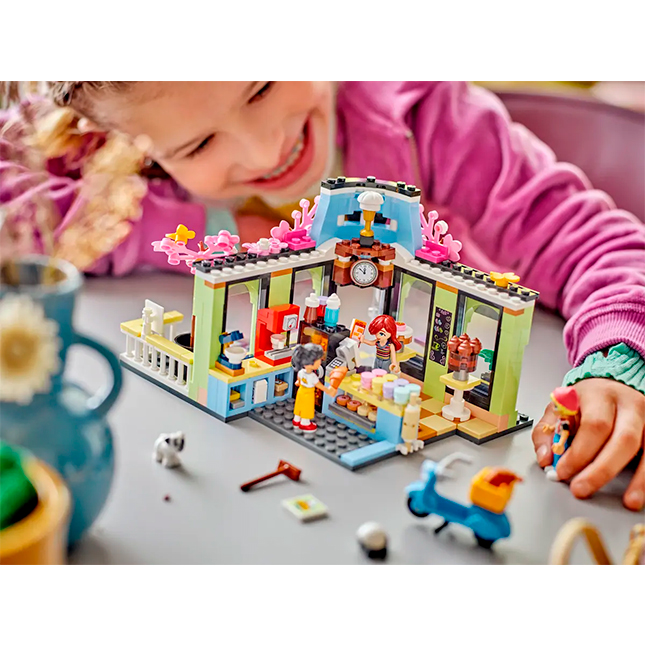 LEGO Friends - Heartlake City Cafe - Best for Ages 7 to 8