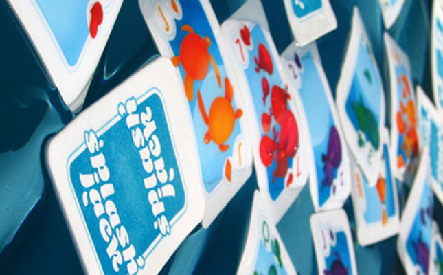Splash Jack Floating Playing Cards - - Fat Brain Toys