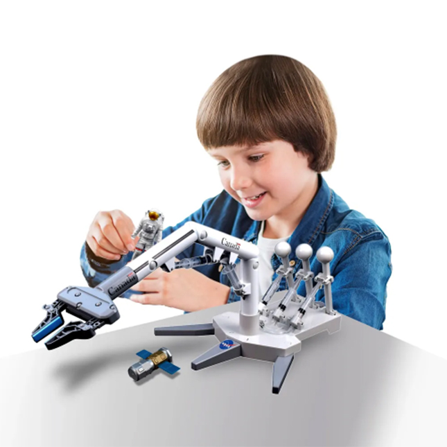 NASA Future Explorers Canadarm - - Fat Brain Toys