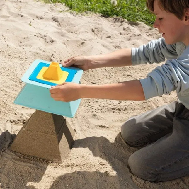 Pira: Sand Pyramid Builder: Blue + Blue + Yellow - - Fat Brain Toys