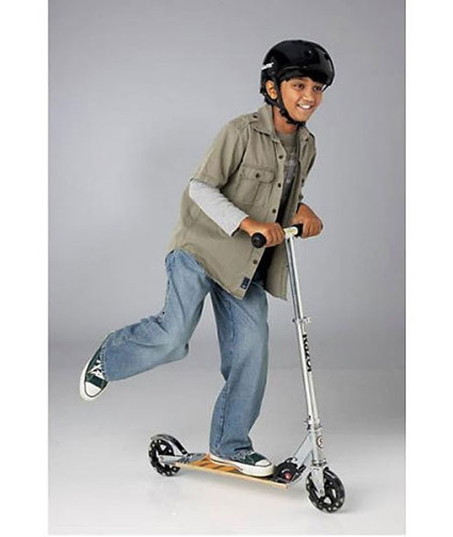 Razor Cruiser Scooter - - Fat Brain Toys