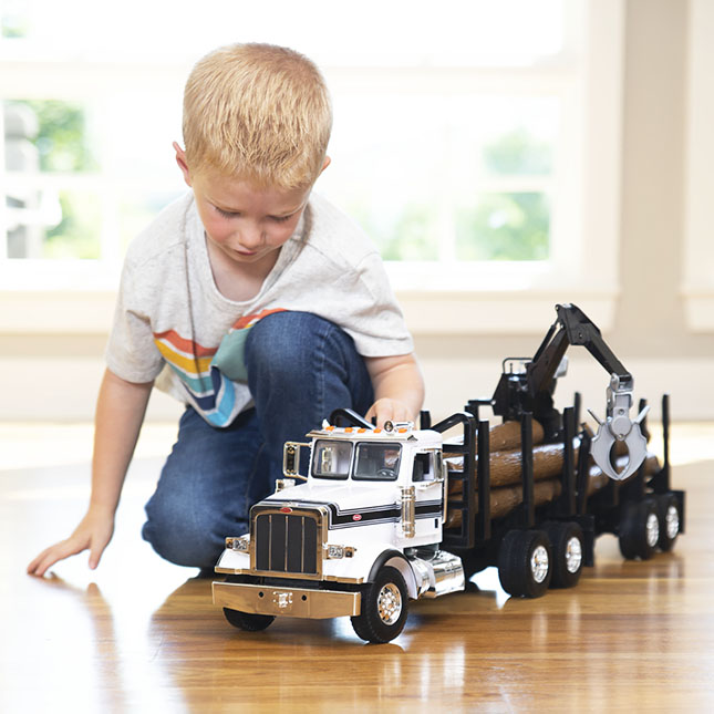 Big Farm Peterbilt Model 367 Logging Truck w/Pup Trailer & Logs