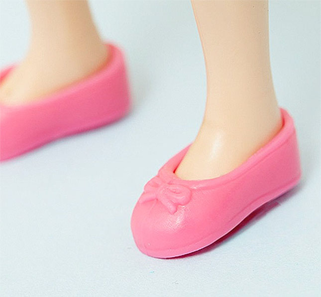 Lottie Raspberry Ripple Outfit - - Fat Brain Toys