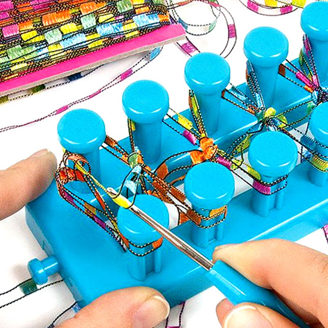 Style Me Up! Fashion Knitted Scarf - - Fat Brain Toys