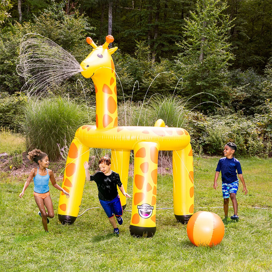 Giraffe Ring Sprinkler - - Fat Brain Toys