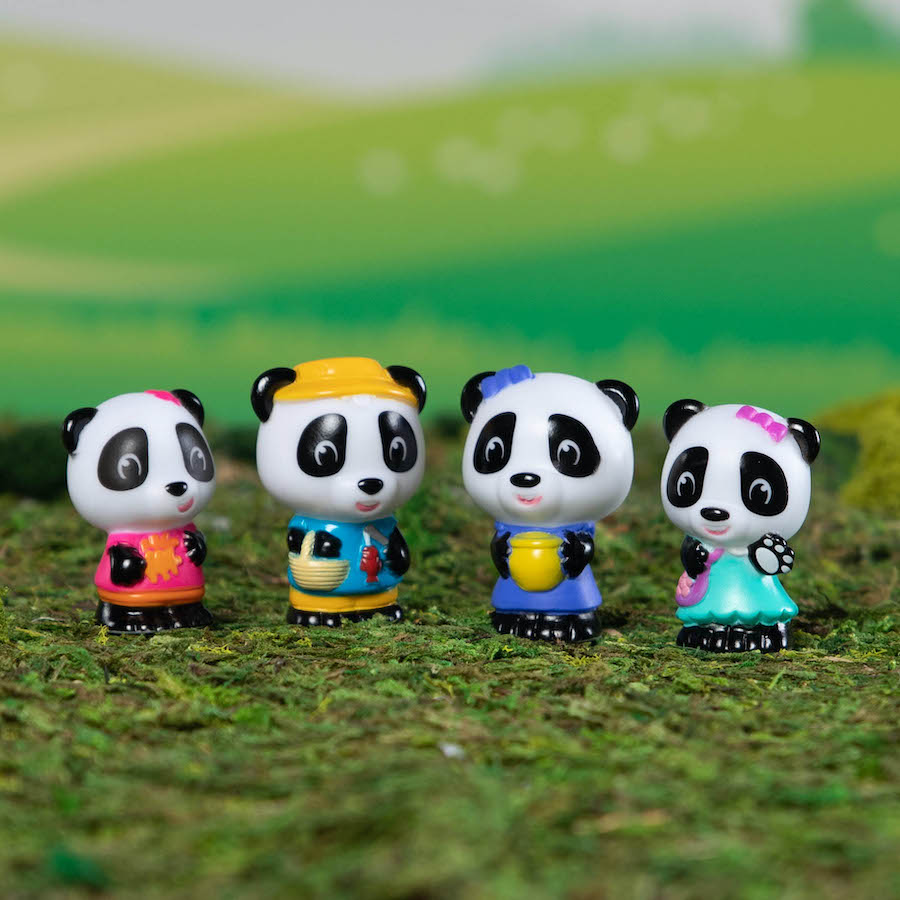 Timber Tots Panda Family set of 4 - - Fat Brain Toys
