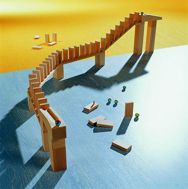 Ball Track Domino Rally - - Fat Brain Toys