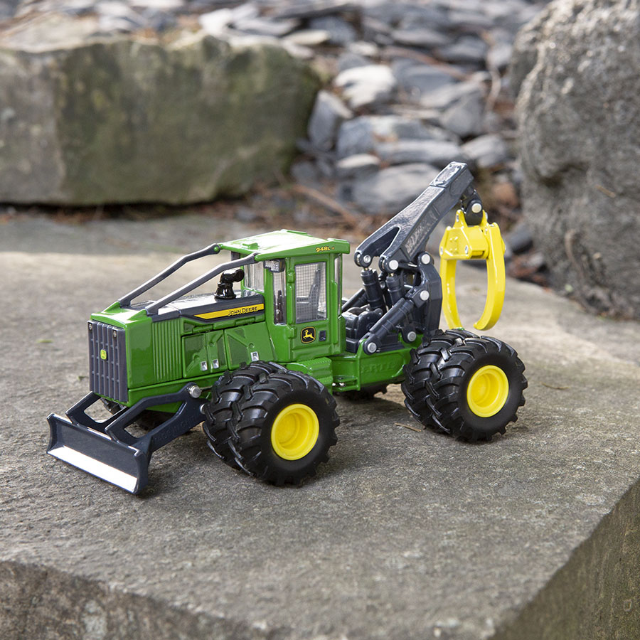 1/50 John Deere 948L-II Grapple Skidder - - Farm Toys