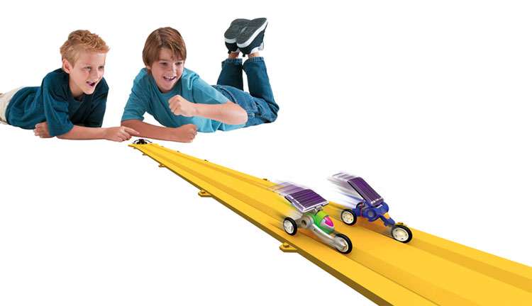 Solar Racers Outdoor Racing Set - - Fat Brain Toys