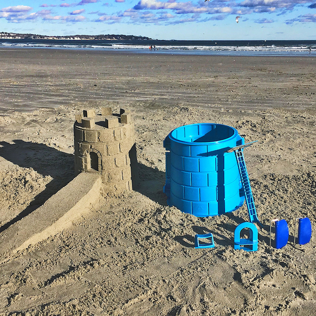 Create A Castle Basic Tower Kit - - Fat Brain Toys