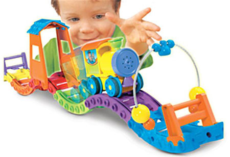 Choo Choo Loop - - Fat Brain Toys